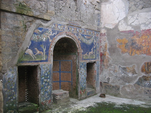 Mosaic wall, Herculaneum | Mosaic Art Source