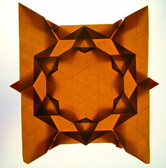 Folding a star in negative space – Origami Tessellations
