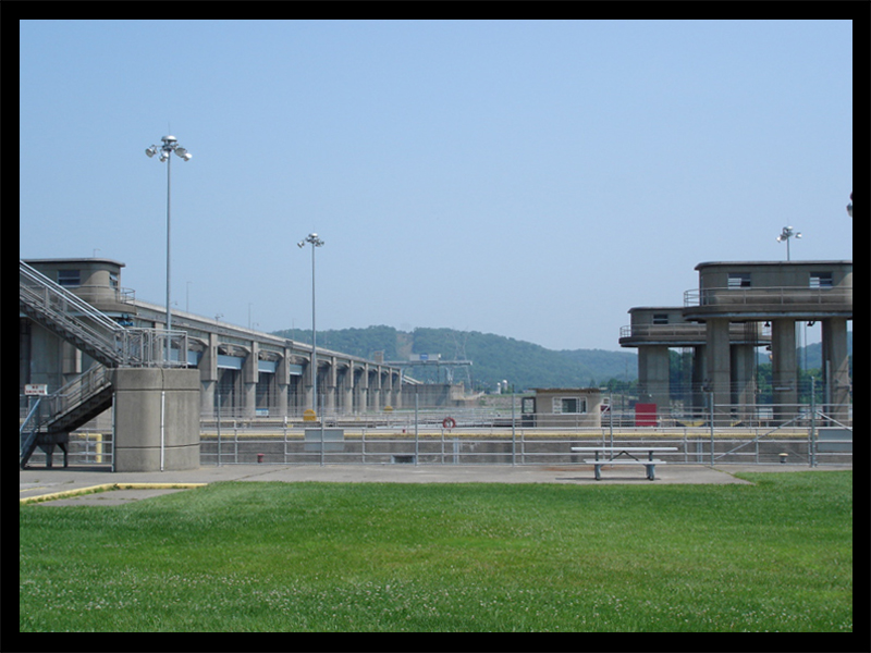 The Ohio River - Markland Dam and Locks in action - General Photos ...